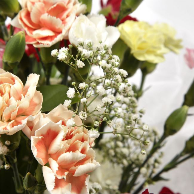 Joyful Splendor BouquetBeautiful long lasting Vibrant Spray Bouquet is ...